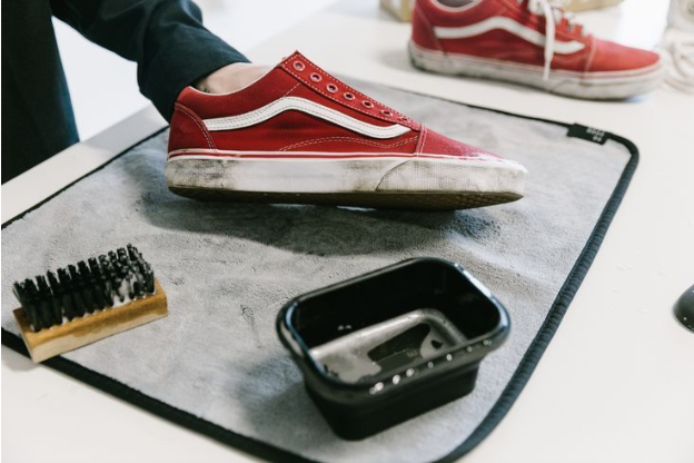 Why Electric Boot Polisher Is Essential For High Performance Footwear Care